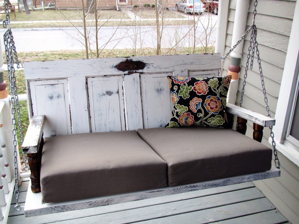 Build Your Own Porch Swing: 10 Project Plans • Picky Stitch