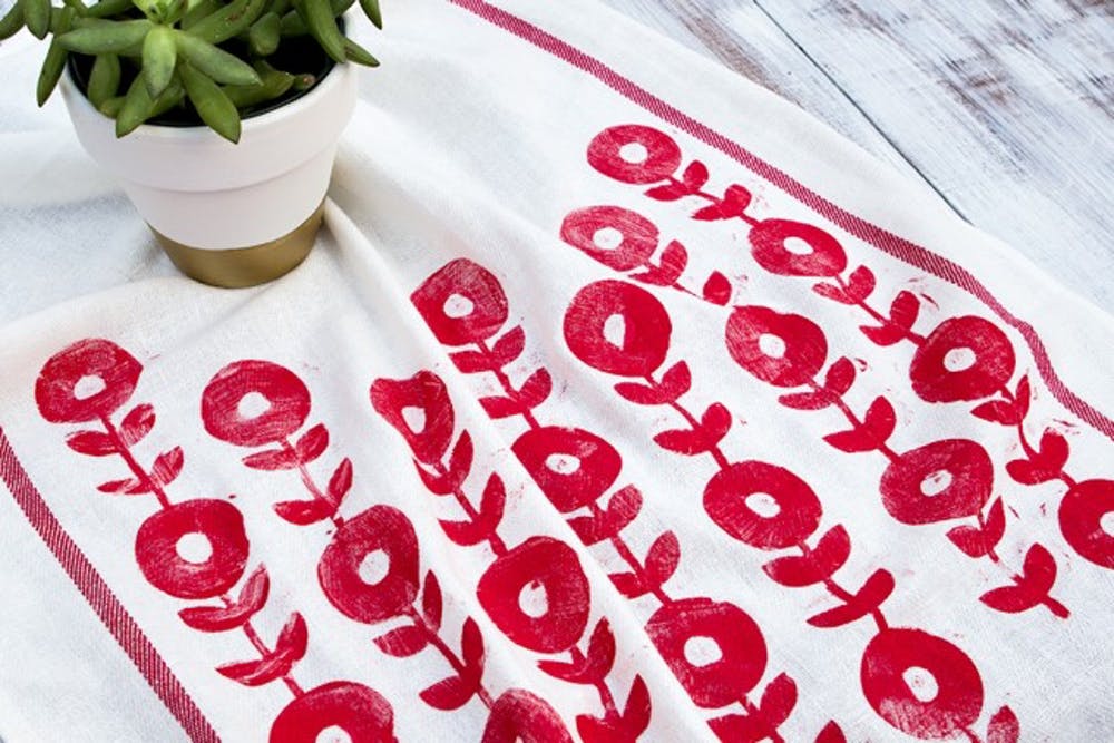 How to Dress Up Plain Tea Towels • Picky Stitch