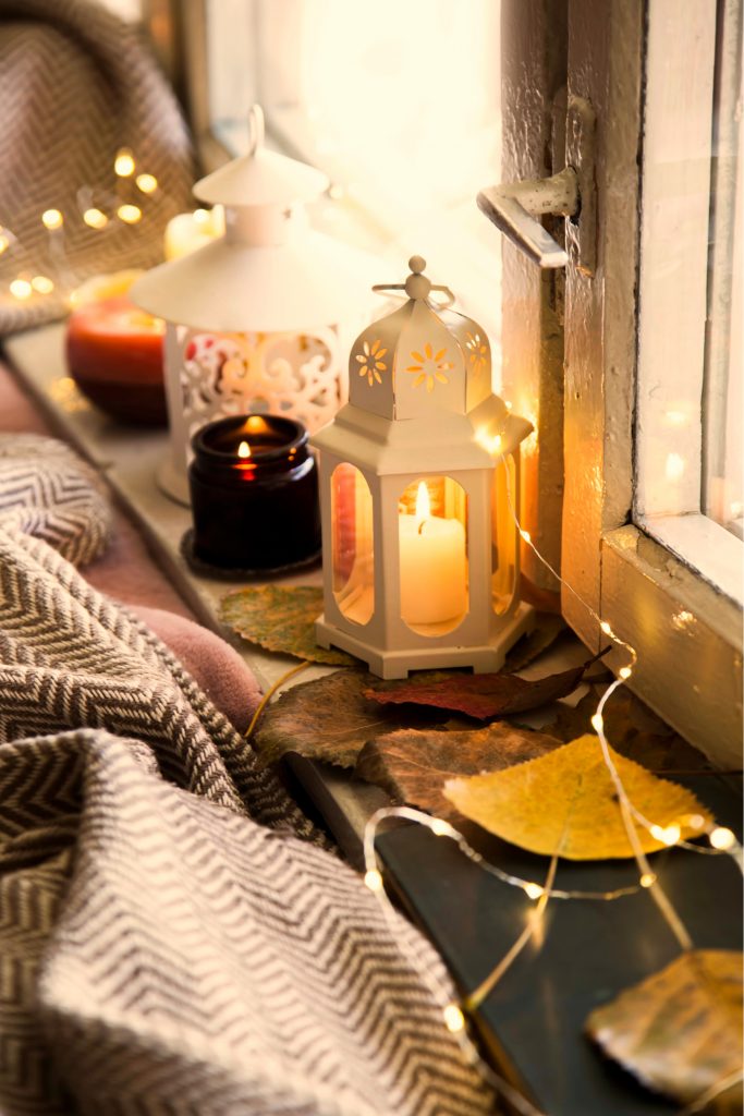 Fantastic Window Decor For Fall (That Martha Stewart Will Want To Steal)